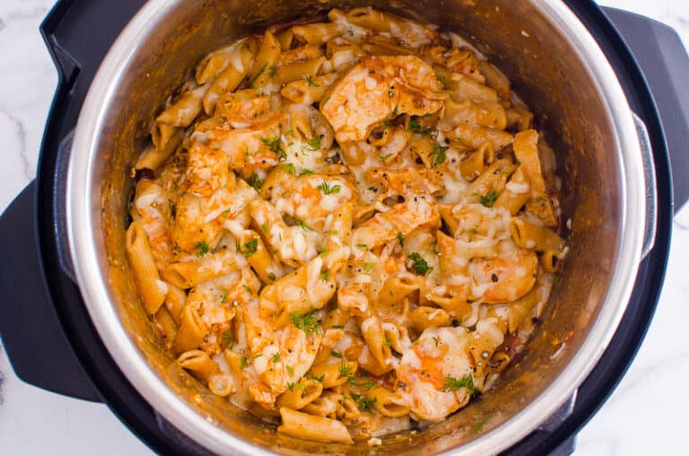 Instant Pot Chicken Pasta {30 Min One Pot Meal} - iFoodReal.com