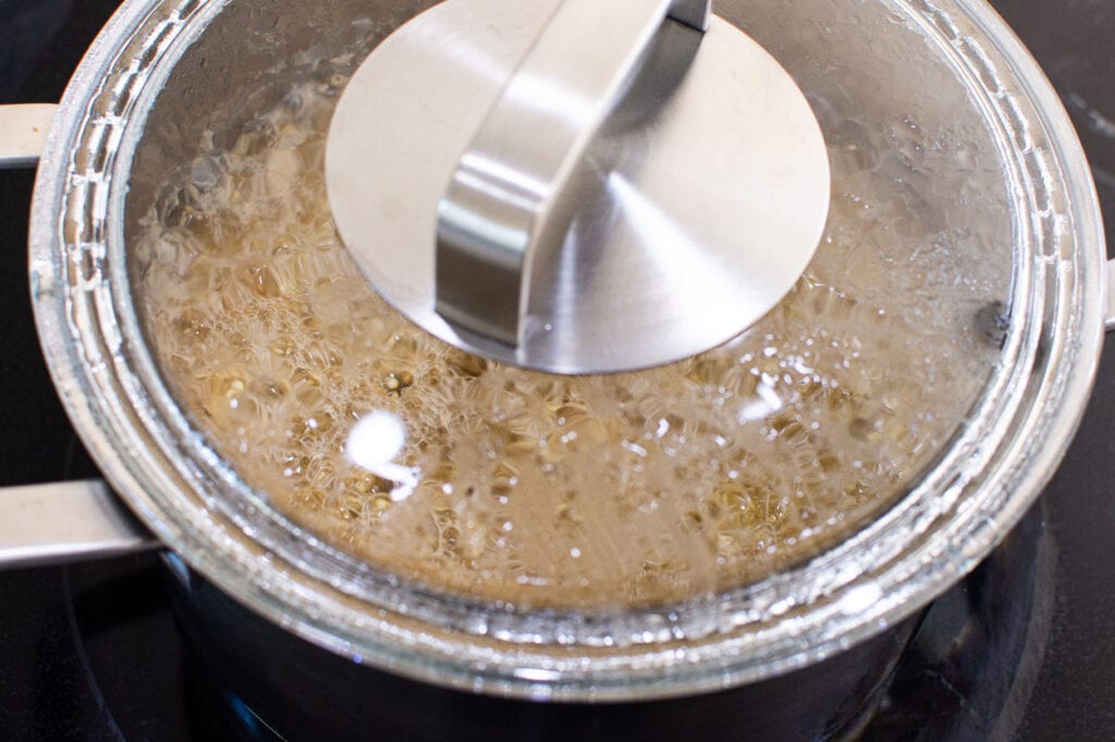 How to Cook Quinoa On the Stove - iFoodReal.com