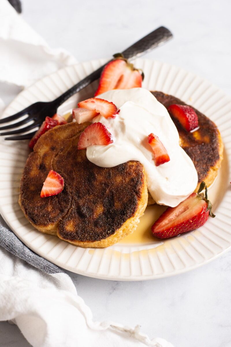Ukrainian Syrniki (Cheese Pancakes) - iFoodReal.com