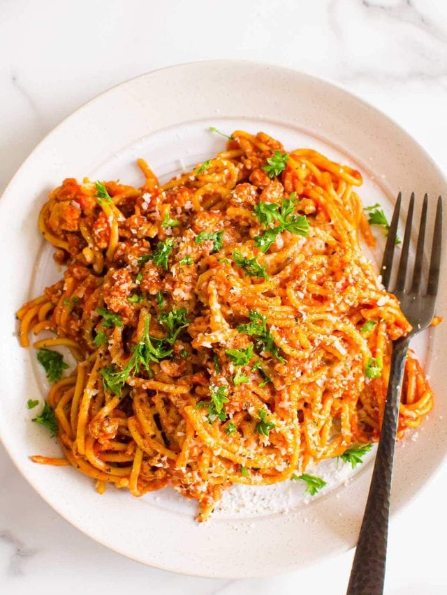 Easy Instant Pot Spaghetti Story - iFOODreal.com