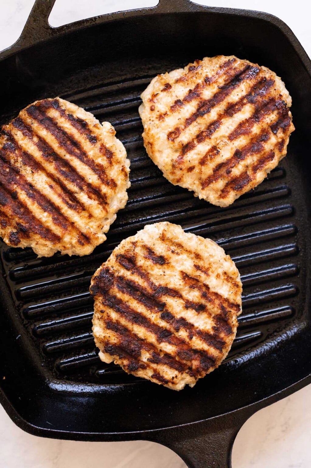 Grilled Chicken Burger (Ready in 20 Minutes) - iFoodReal.com