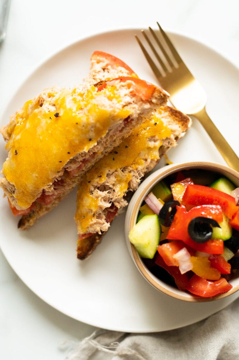 Healthy Tuna Melt - iFoodReal.com