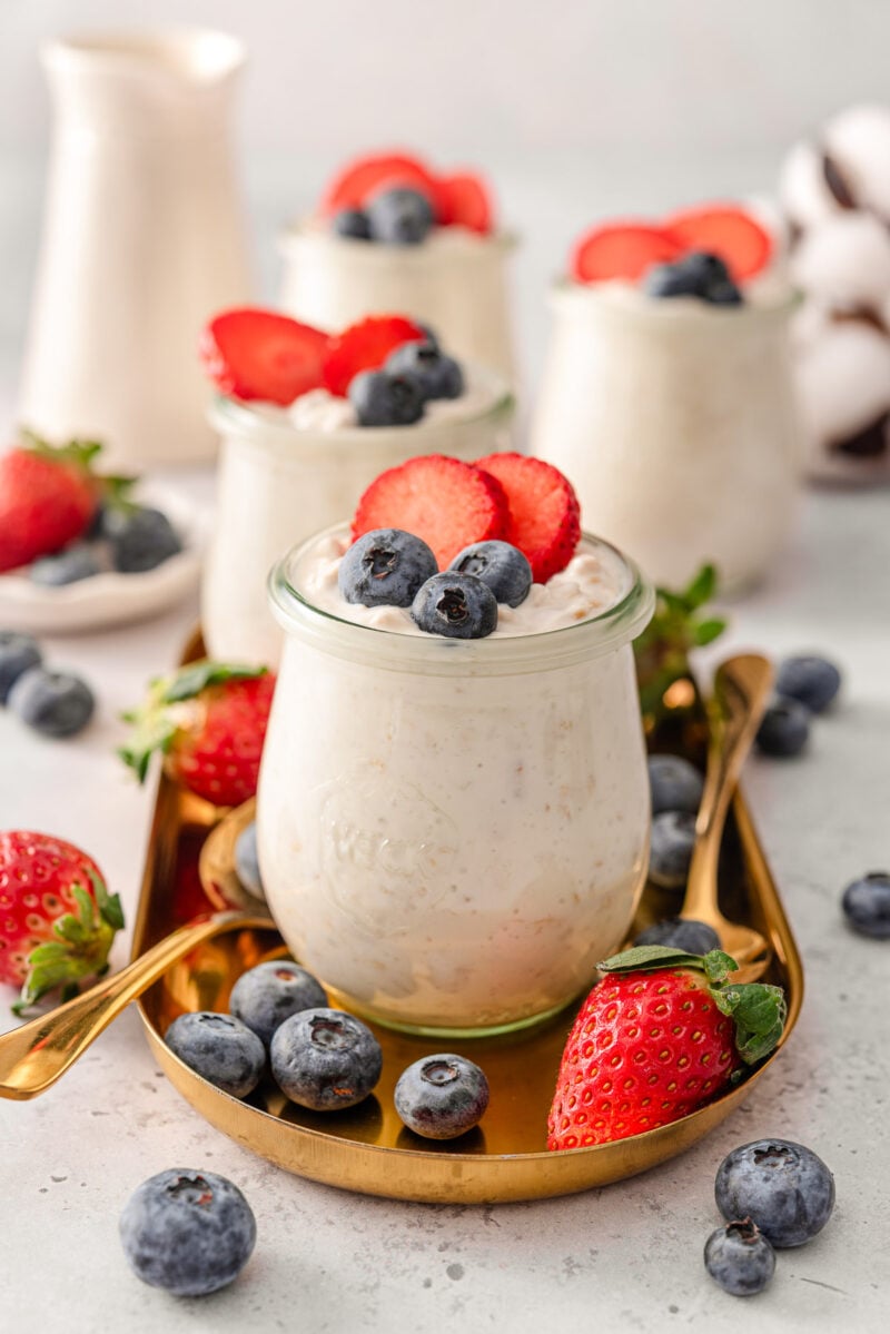 Greek Yogurt Overnight Oats - iFoodReal.com